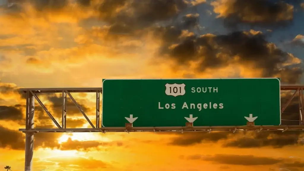 SUV Veers off 101 Freeway Overpass, Injuring 2 - Accident News Now